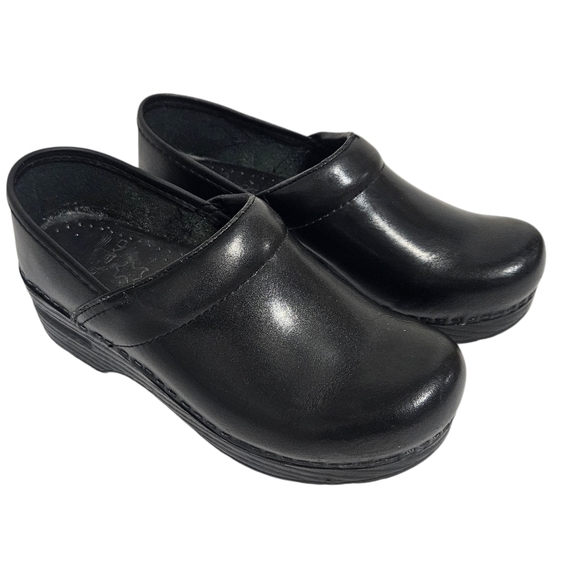Dansko | Shoes | Dansko Womens Professional Black Clogs Sz 36 | Poshmark